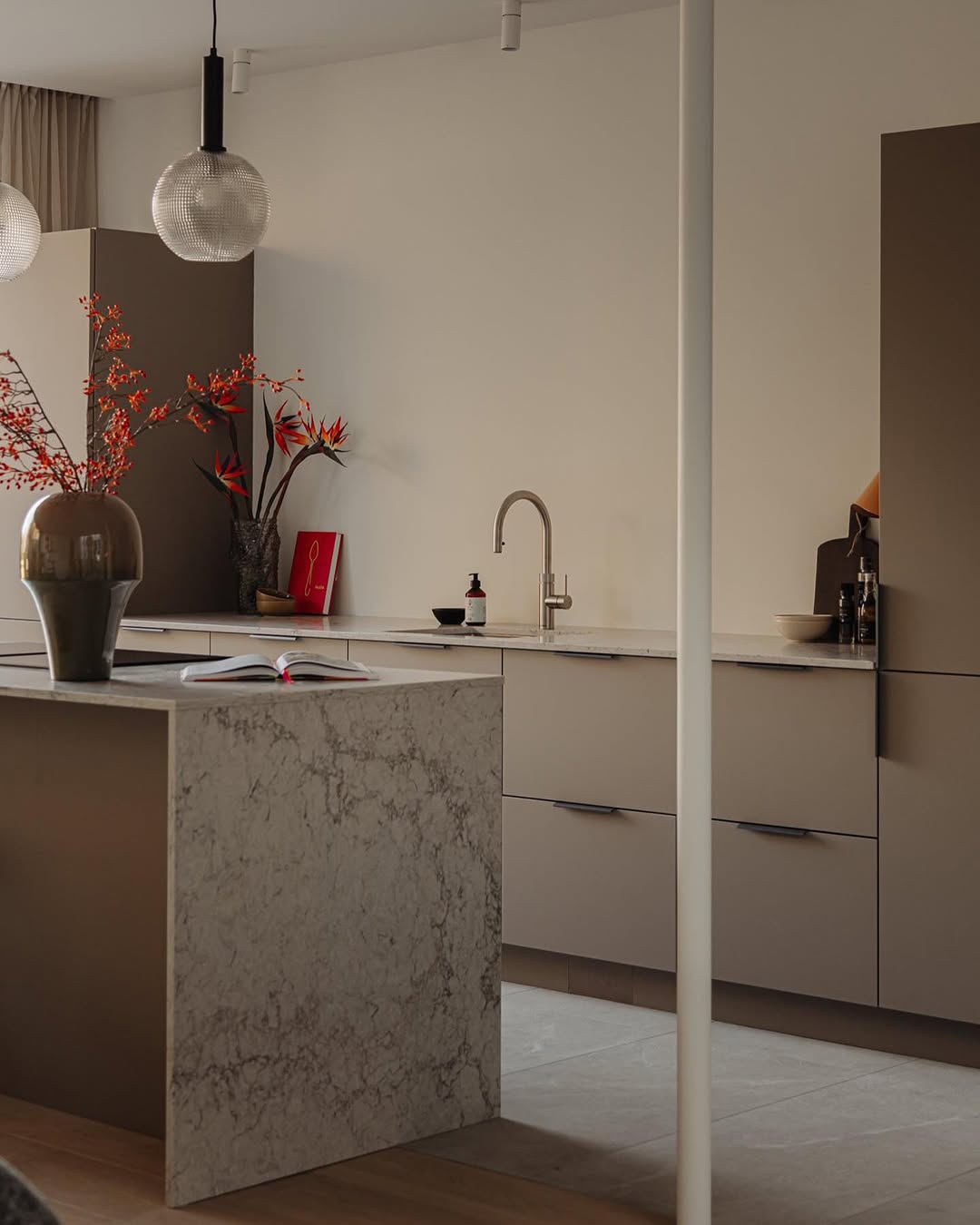 BORDO-kjøkken | black, clay, arizona beige | overraskende lav pris | dansk design | Kvik